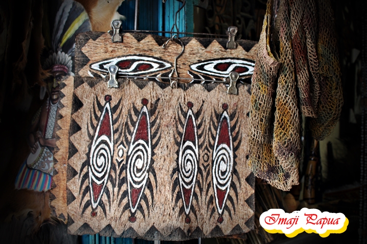 Lukisan Kulit Kayu, Souvenir Khas Papua yang Mendunia – IMAJI PAPUA