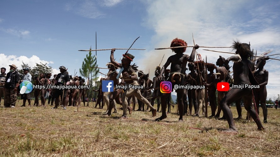 Hari Ketiga FBLB, Permainan Sikoko dan Karapan Babi menjadi Magnet Wisatawan – IMAJI PAPUA